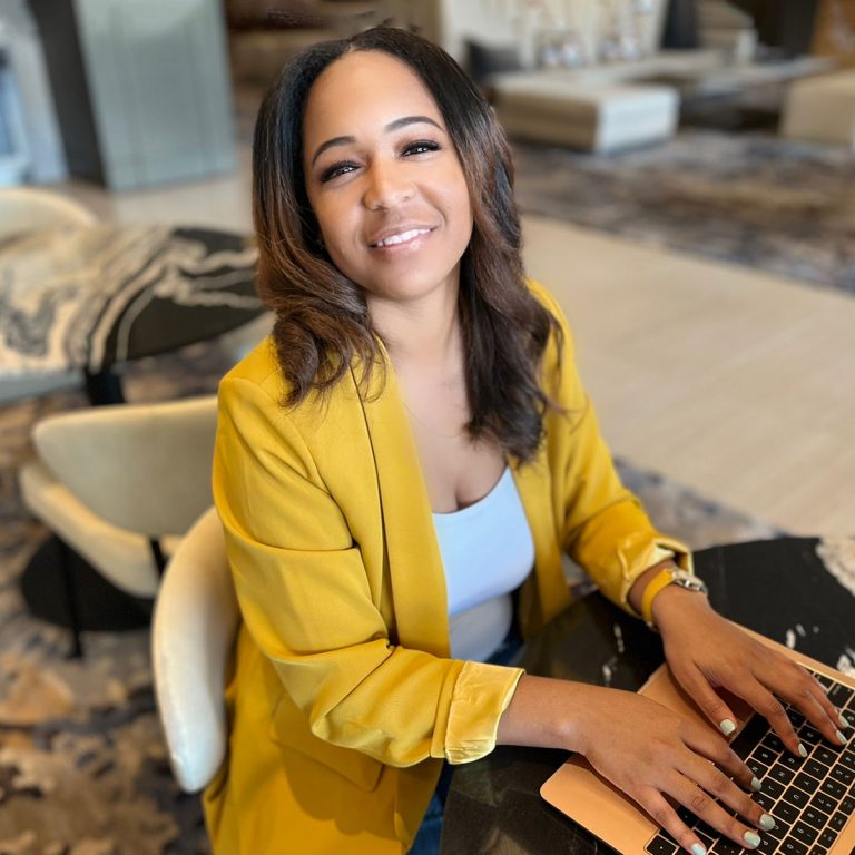 Meet The Team - Lindsey Engel