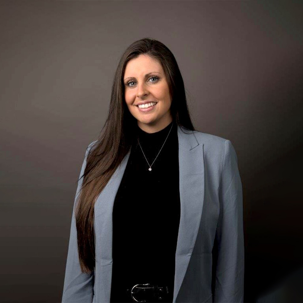 Meet The Team - Lindsey Engel