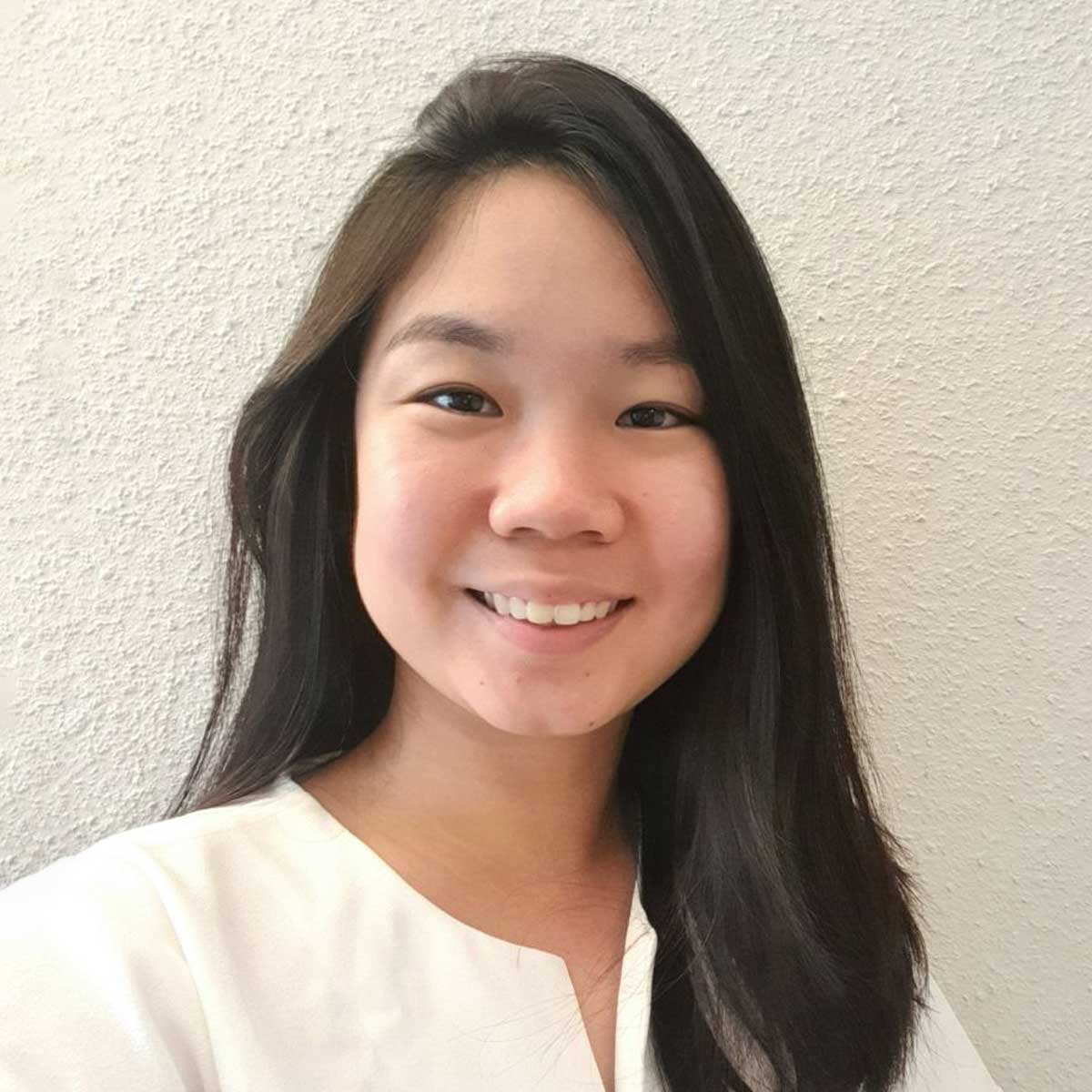 Meet The Team - Lindsey Engel